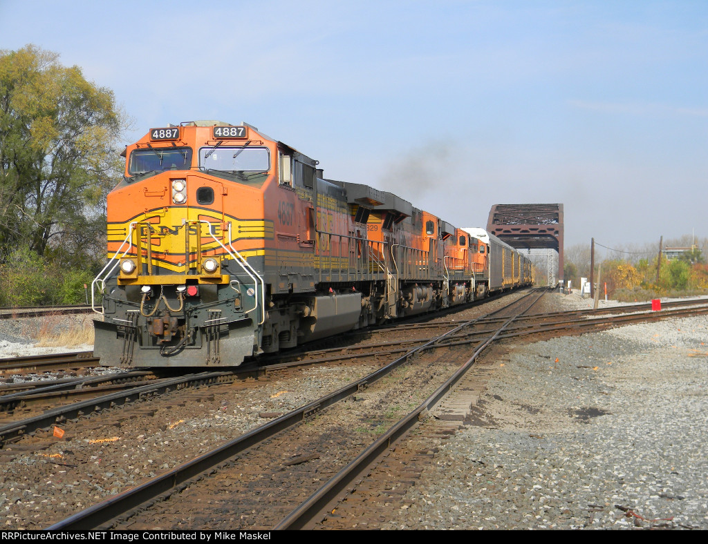 BNSF 4887